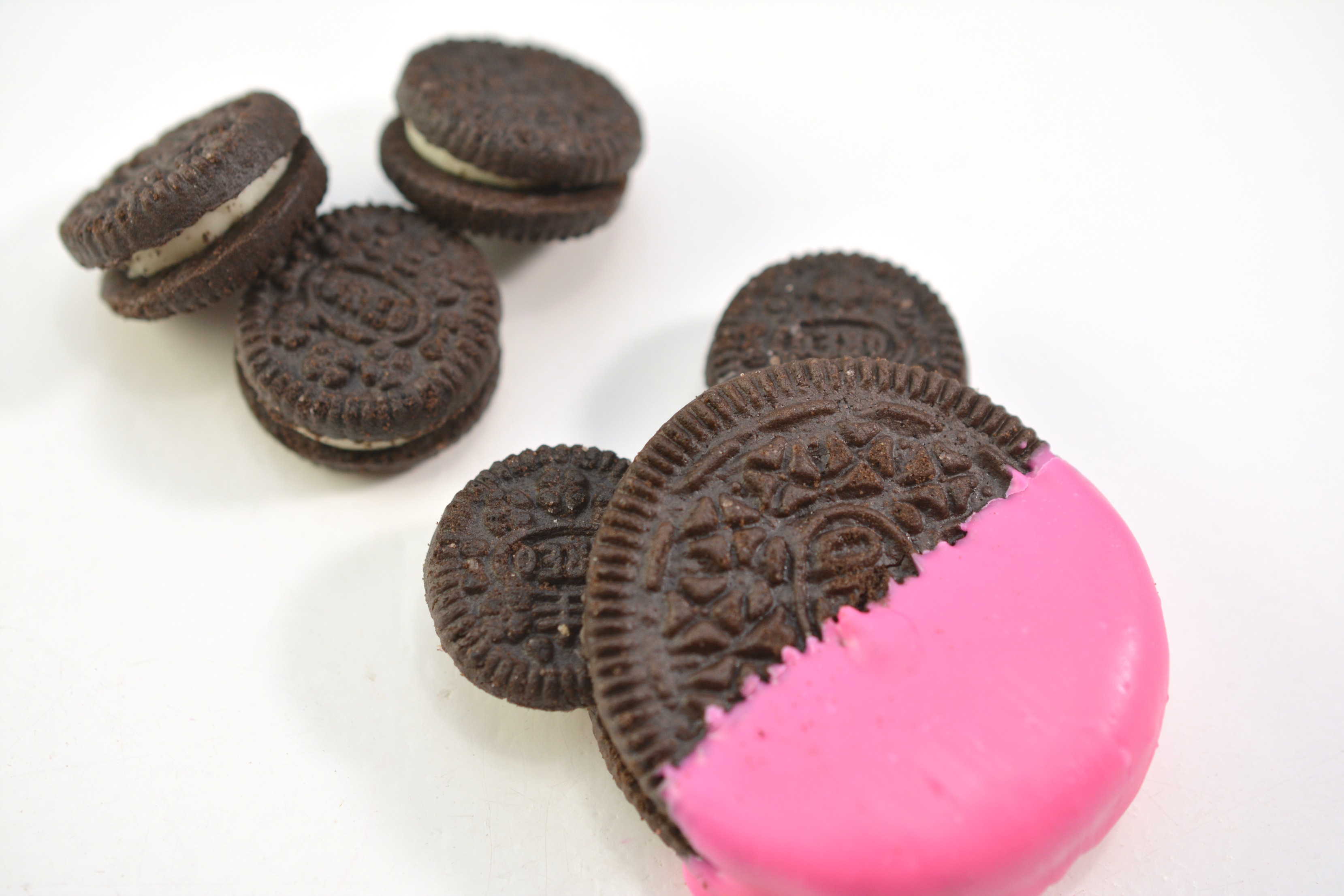 Mickey and Minnie Decorated Oreo Cookie Recipe for Valentine’s Day