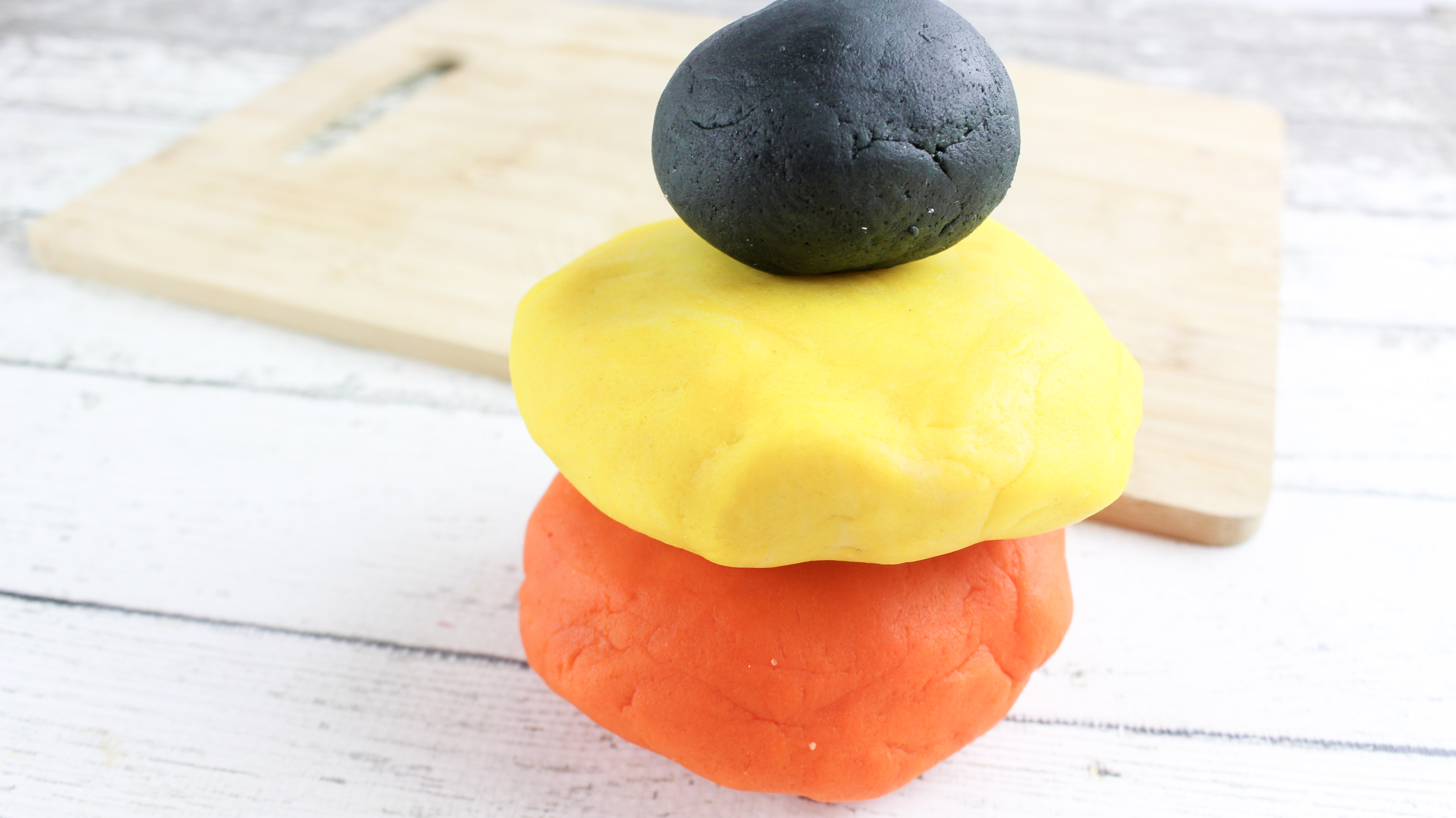 Easy DIY Playdough Recipe and Lion Creation Fun