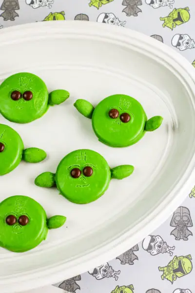 Star Wars Themed No-Bake Yoda OREOS Recipe