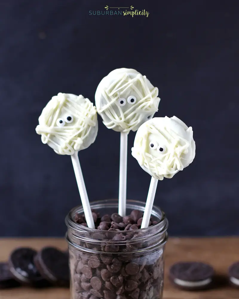 21 Spooky Mummy Crafts and Recipes for Halloween