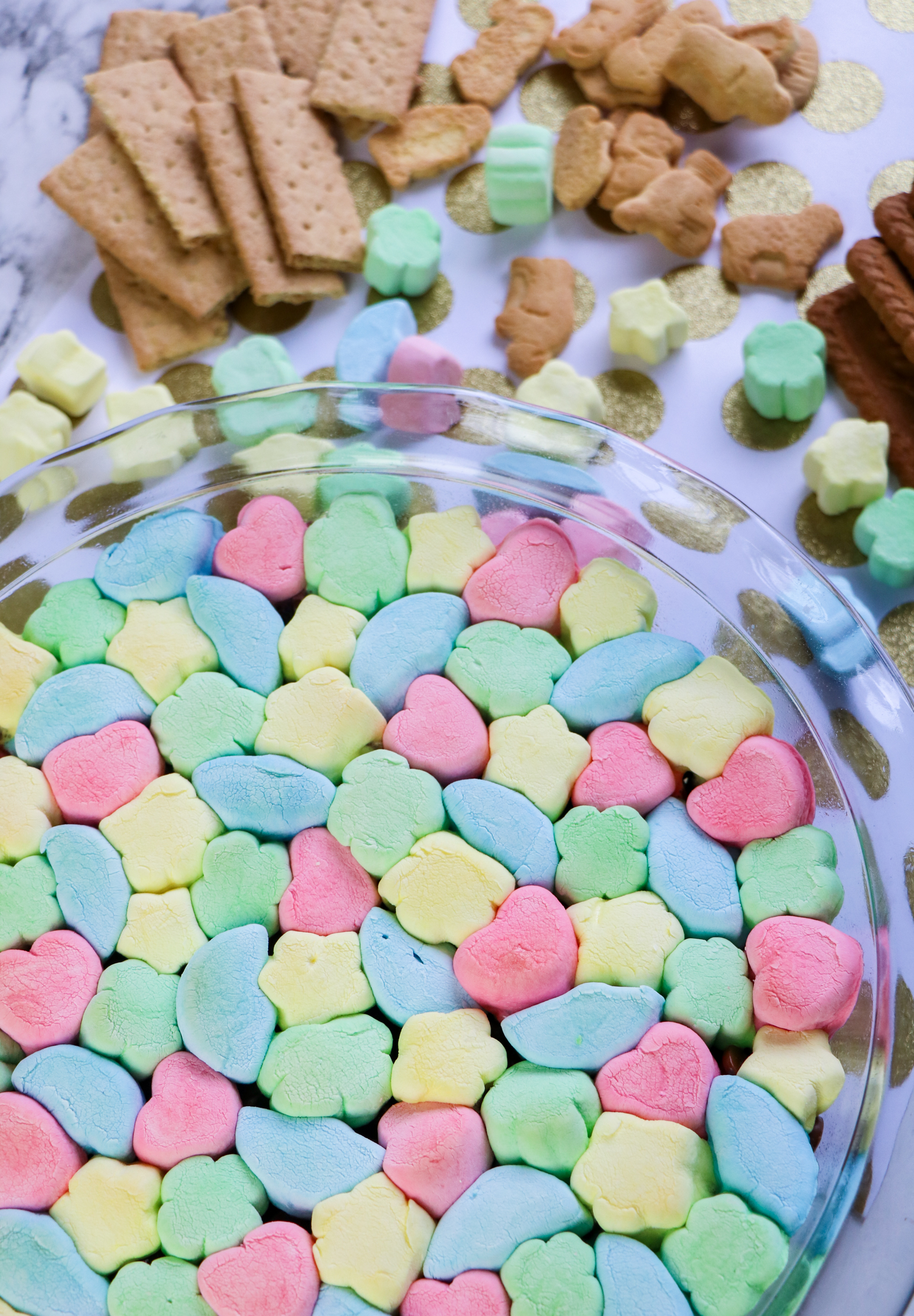 Lucky Charms S’mores Dip Recipe - The Mommyhood Life