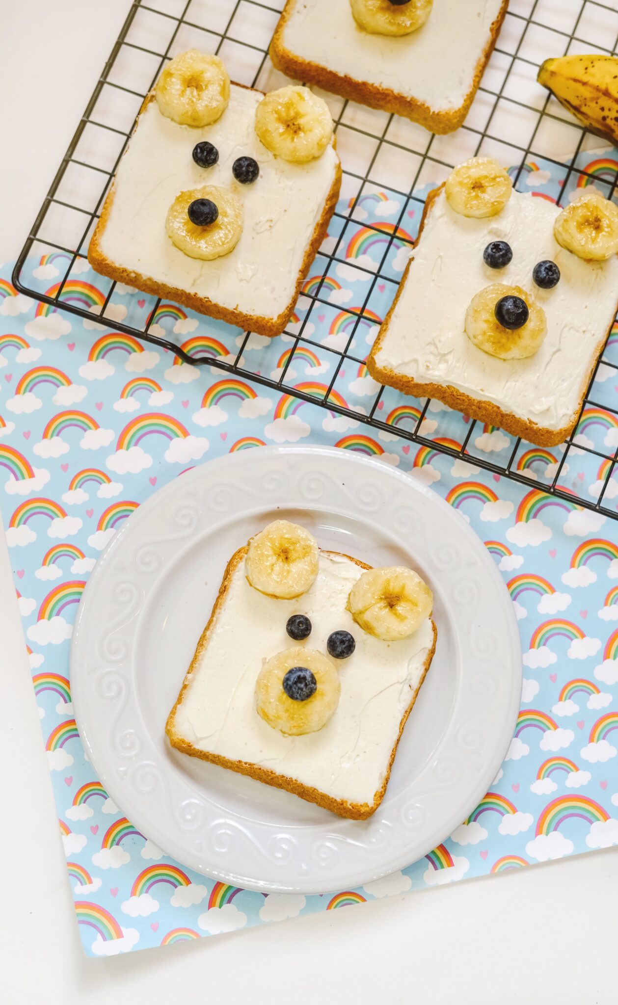 Easy Polar Bear Toast Breakfast for Kids - The Mommyhood Life